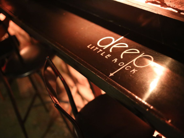 2 Deep Ultra Lounge — Inside Willy D’s